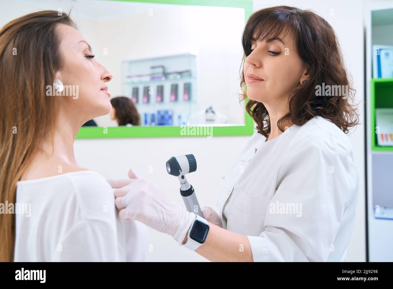 Decollete area hi-res stock photography and images - Alamy