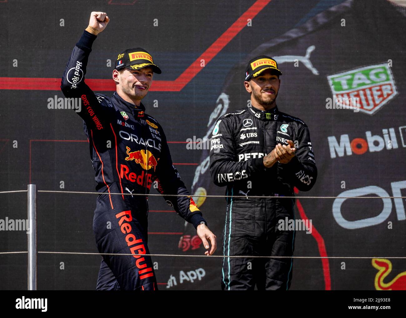 LE CASTELLET - Max Verstappen (Oracle Red Bull Racing) and Lewis ...
