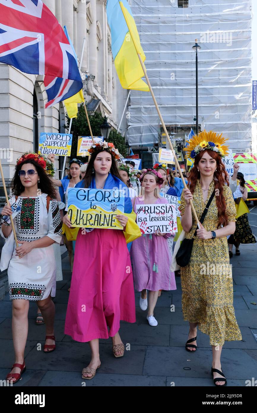 Piccadilly, London, UK. 24th July 2022. 'The War is not Over in Ukraine ...