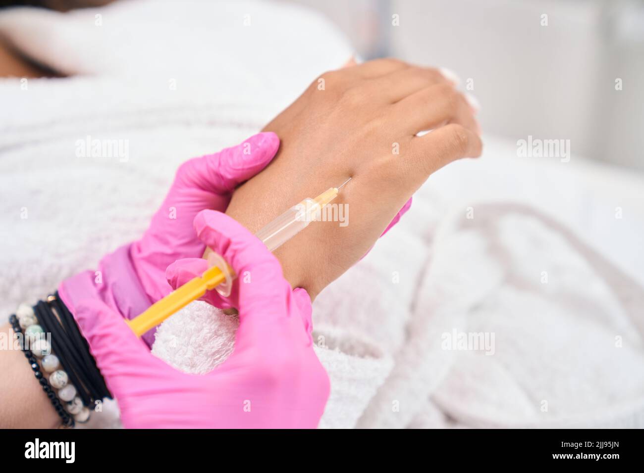 Hand rejuvenation hi-res stock photography and images - Alamy