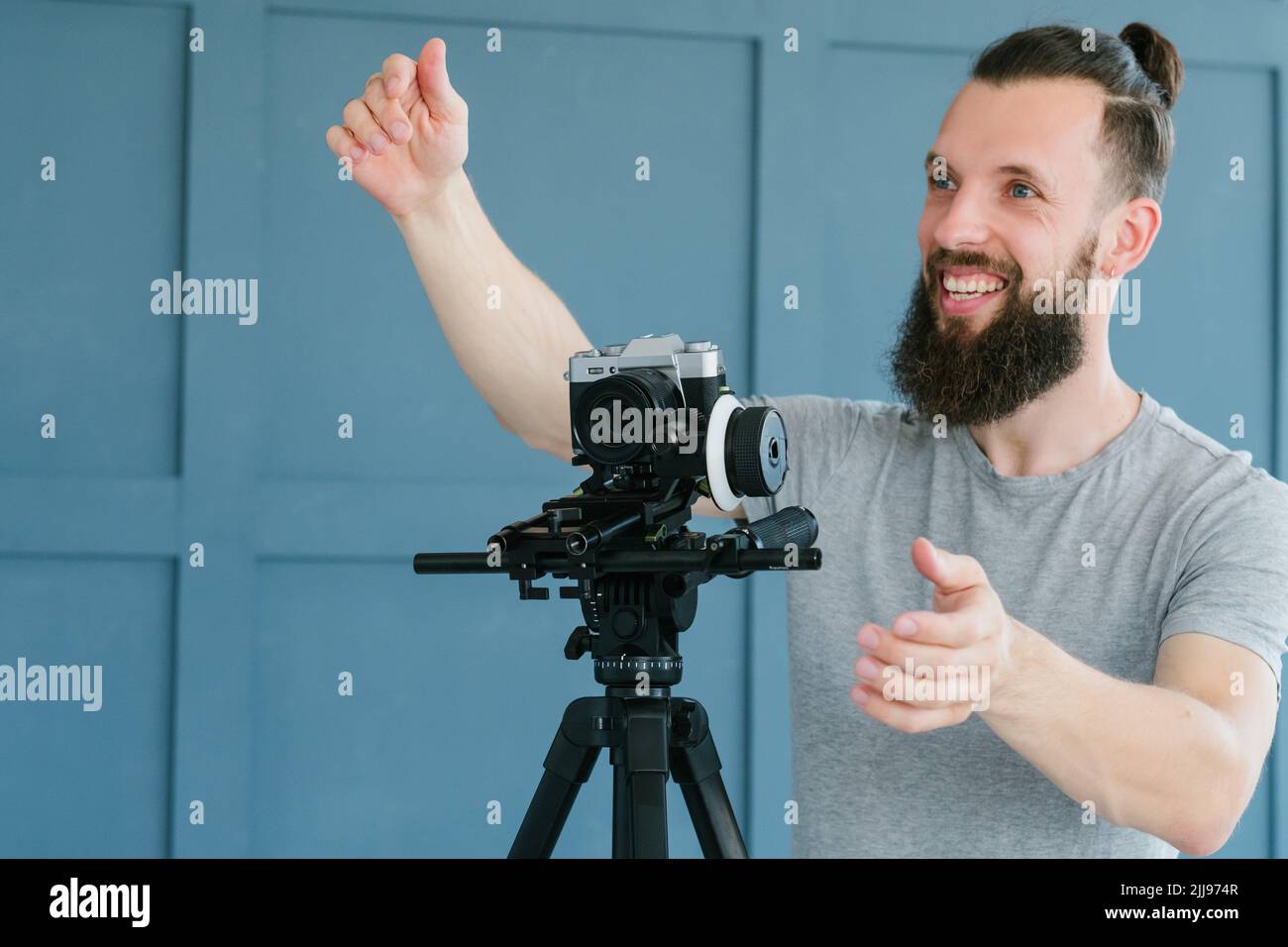 Camera instruction hi-res stock photography and images - Alamy