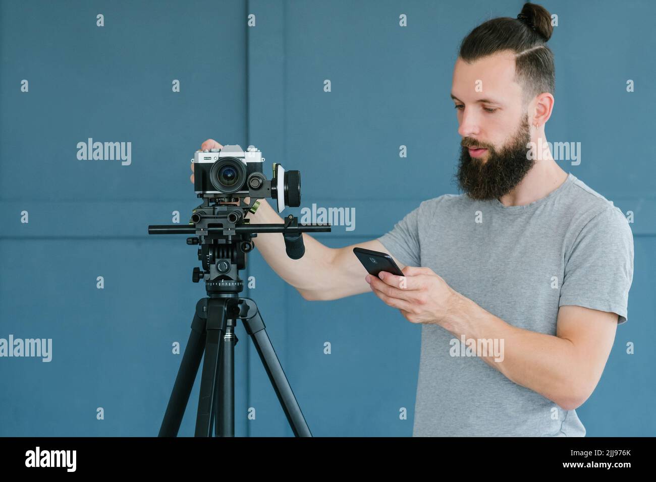 Setting camera hi-res stock photography and images - Alamy