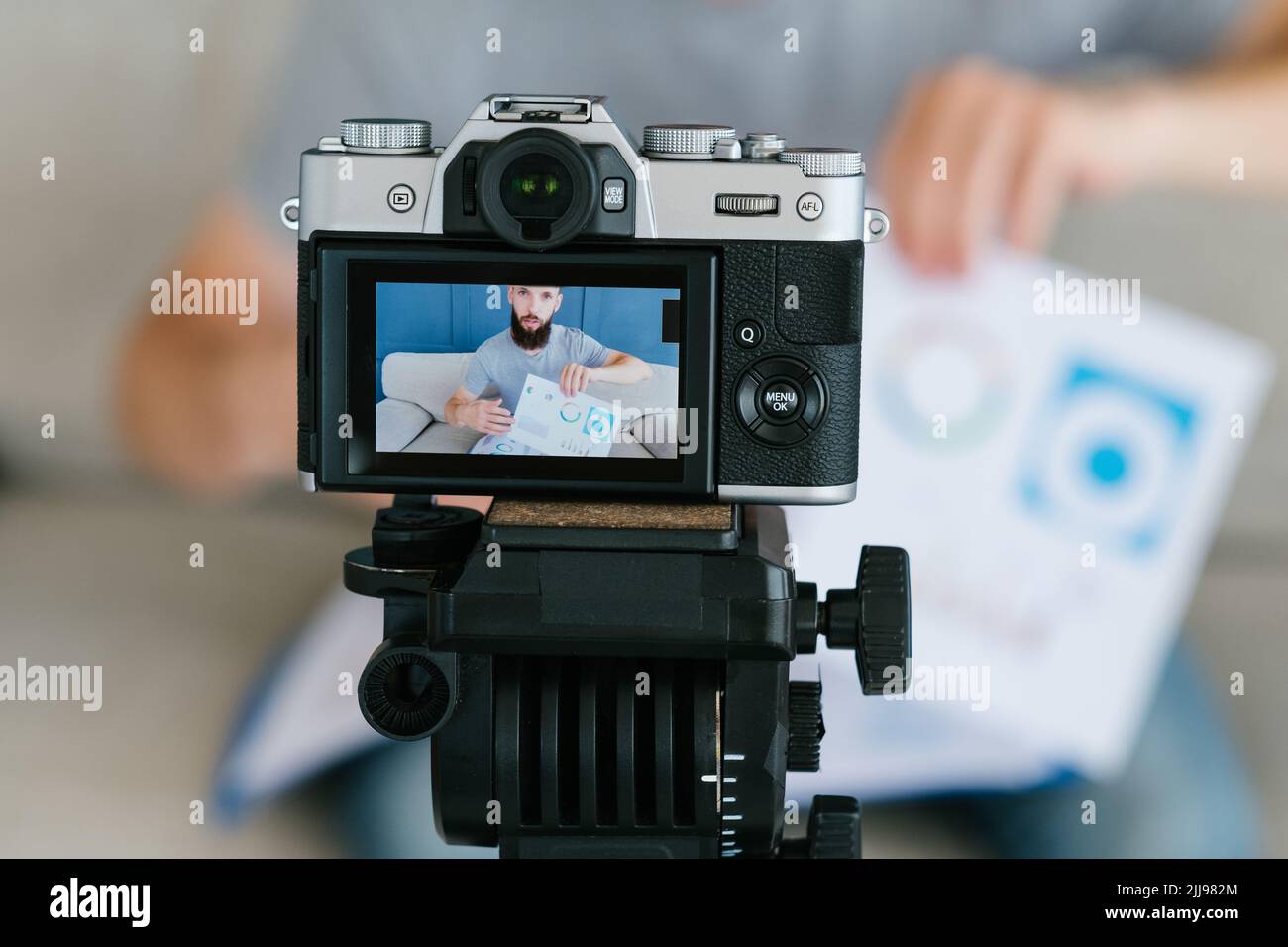 Streaming show hi-res stock photography and images - Alamy