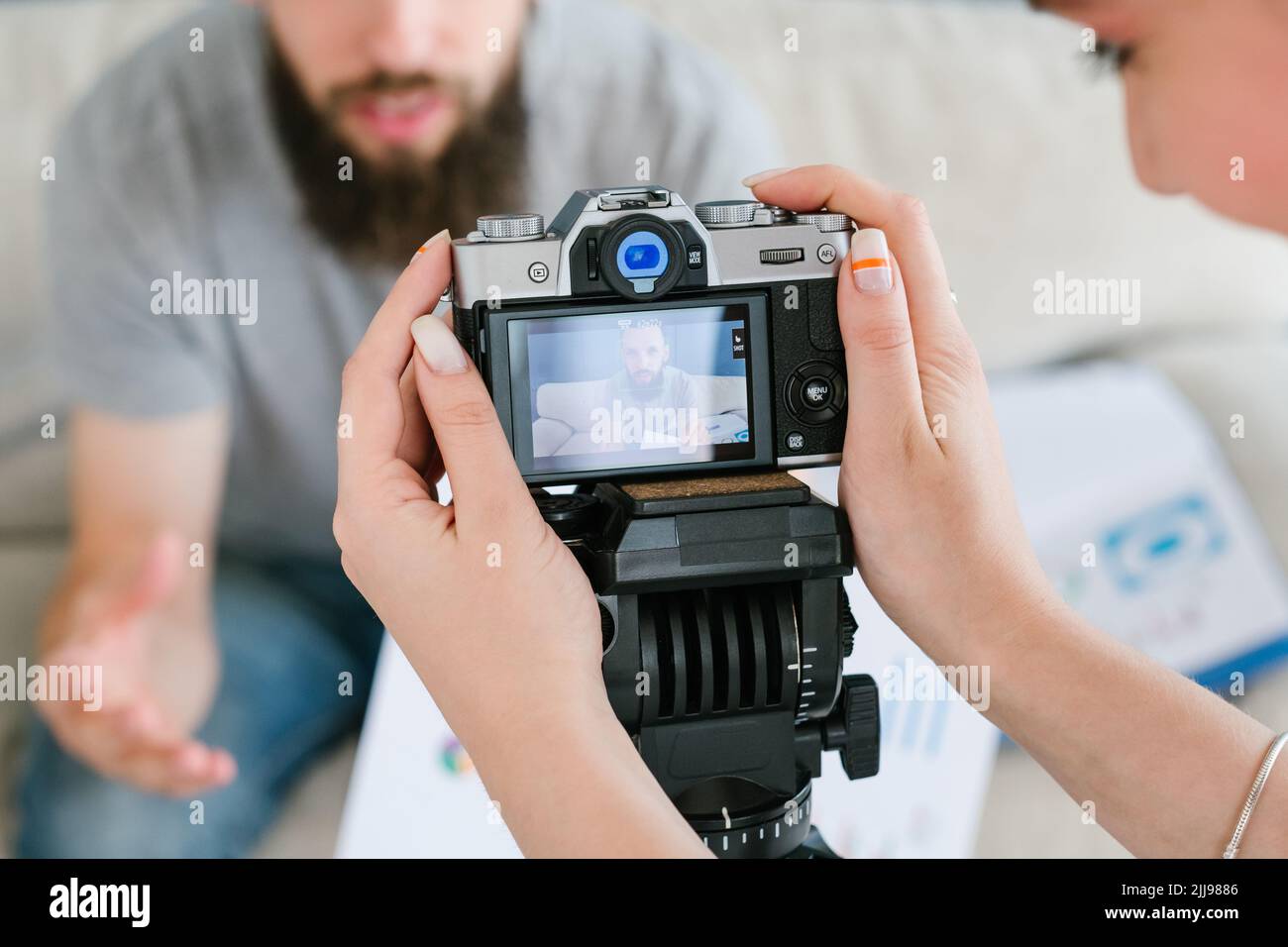 Camera shoot hi-res stock photography and images - Alamy