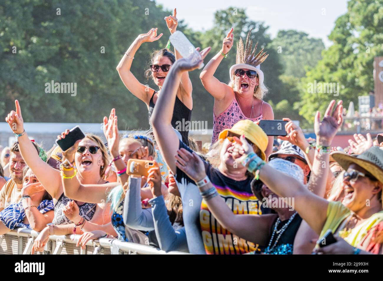 Henham Park, Suffolk, UK. 24th July, 2022. Fans with banners show their ...