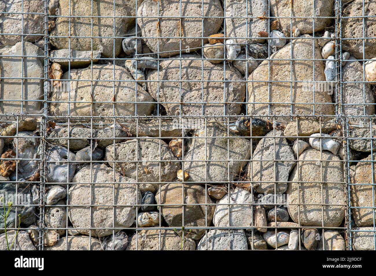 Gabion coast hi-res stock photography and images - Alamy