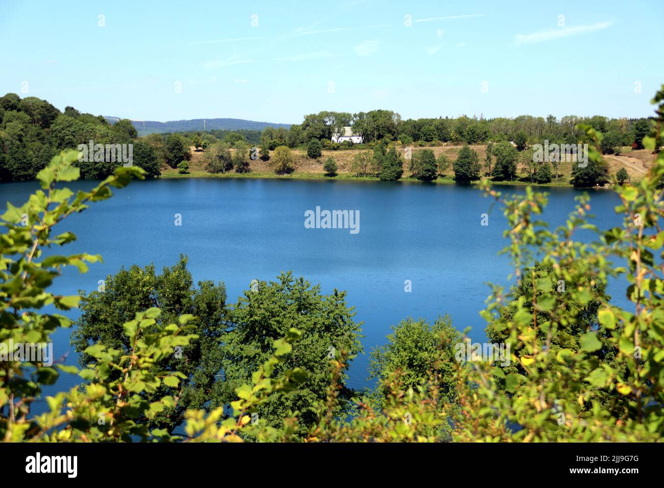 Weinfelder Maar oder Totenmaar, Daun, Rheinland-Pfalz, Deutschland ...