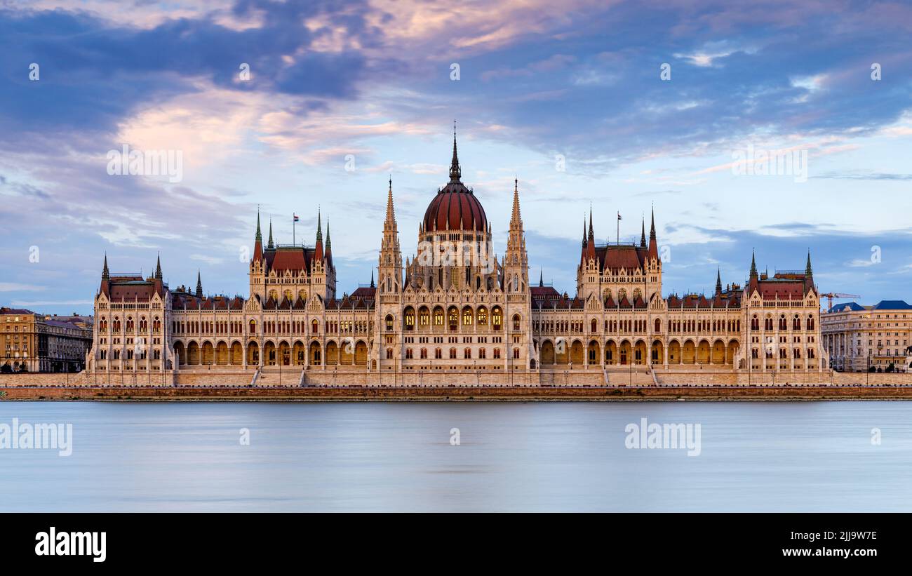 The city of Budapest with the parliament building Stock Photo - Alamy