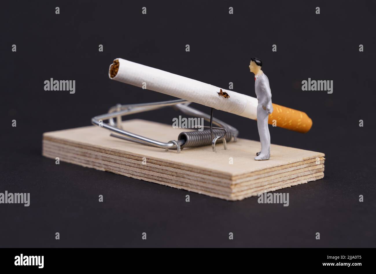 Man trap hi-res stock photography and images - Alamy