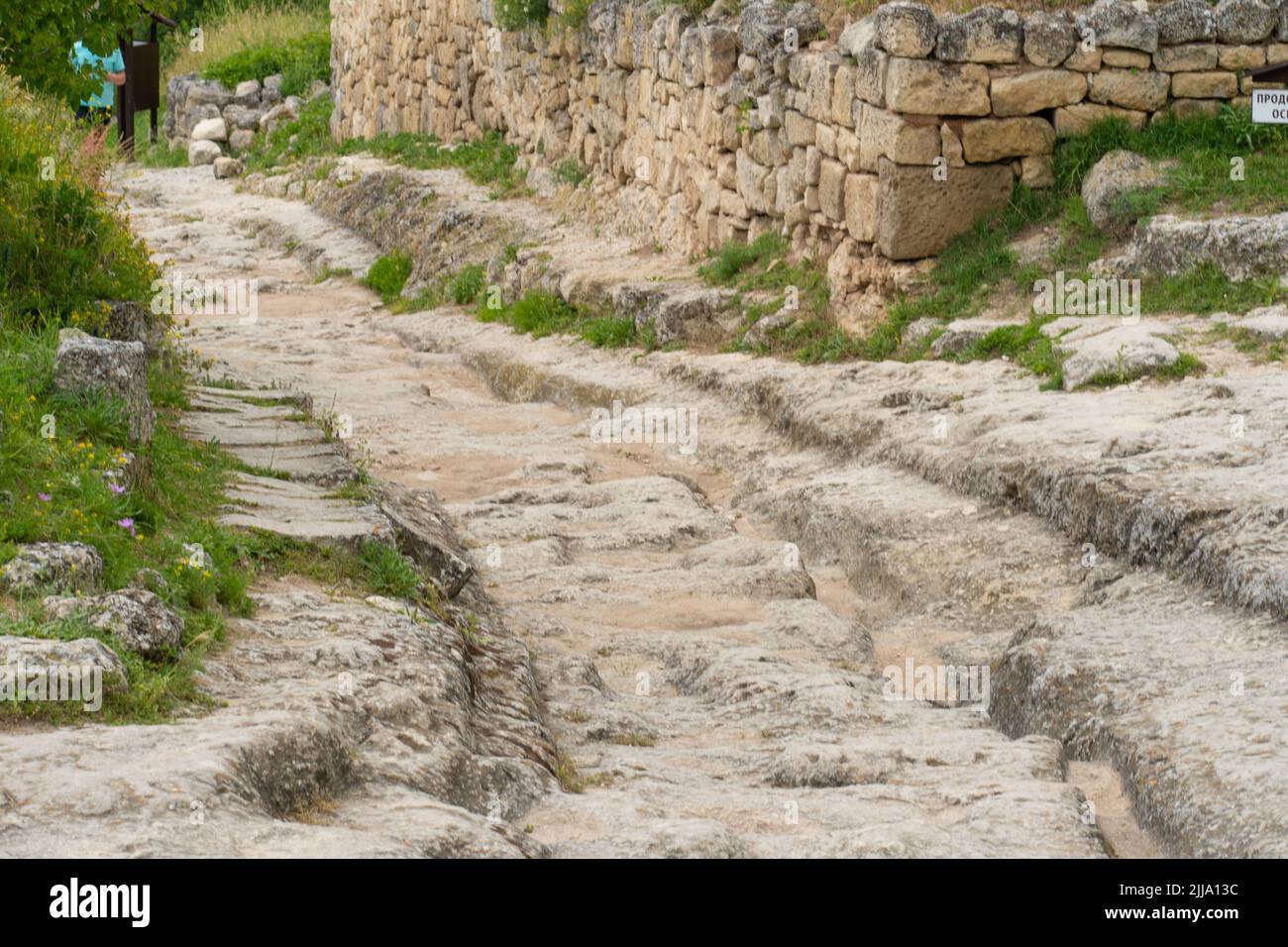 Ancient bakhchisaray chufut city road cave crimea medieval fortress ...