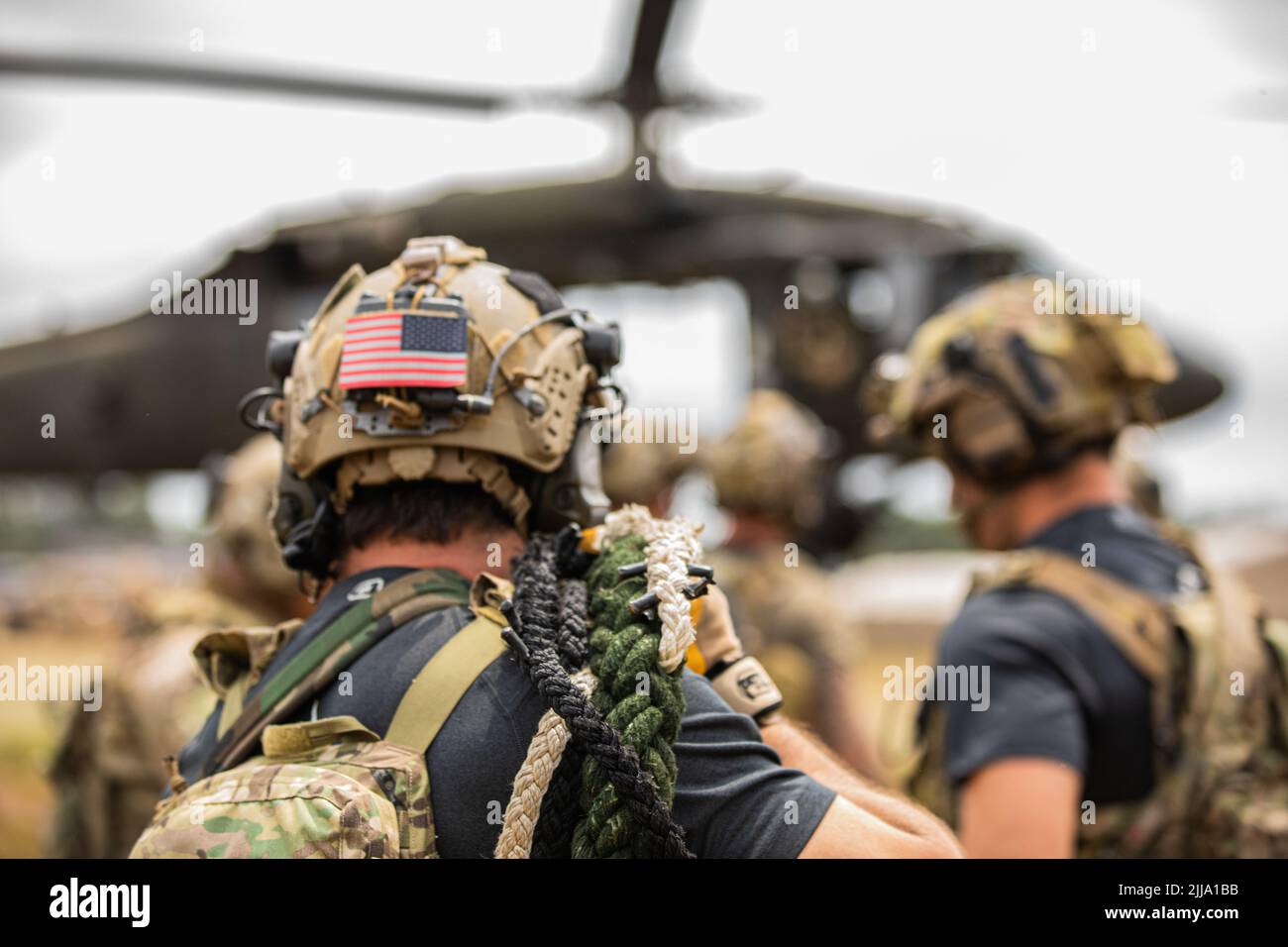 U.S. Army Special Operations Soldiers conduct fast rope insertion ...