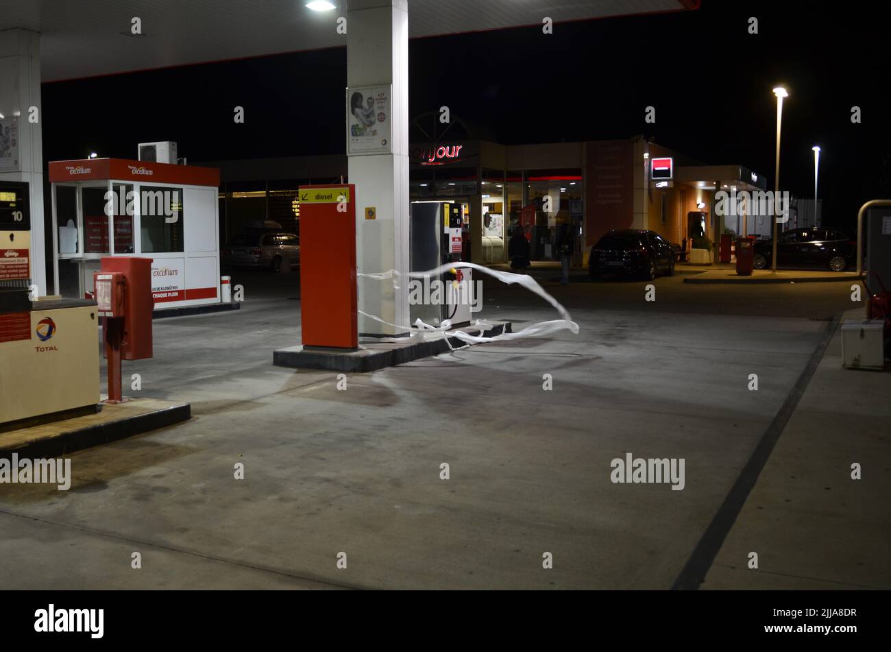 Desert gas station at night hi-res stock photography and images - Alamy