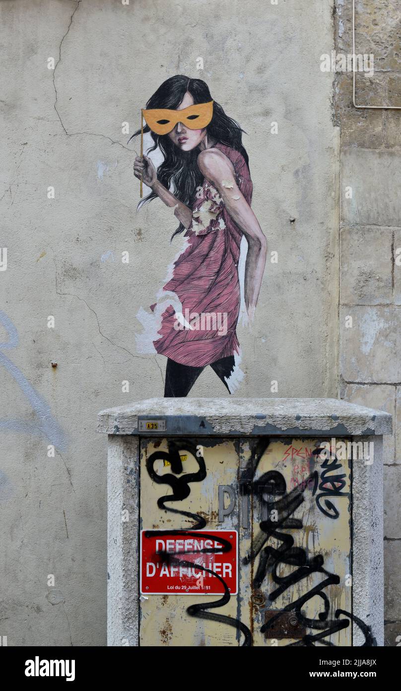 Glued paper street art hi-res stock photography and images - Alamy