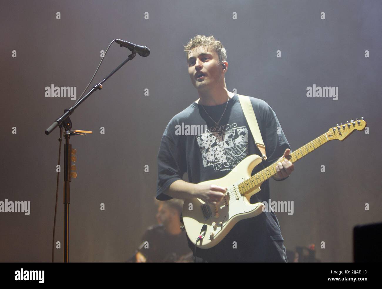 Sam Fender performing the first of two nights at Alexandra Palace in ...