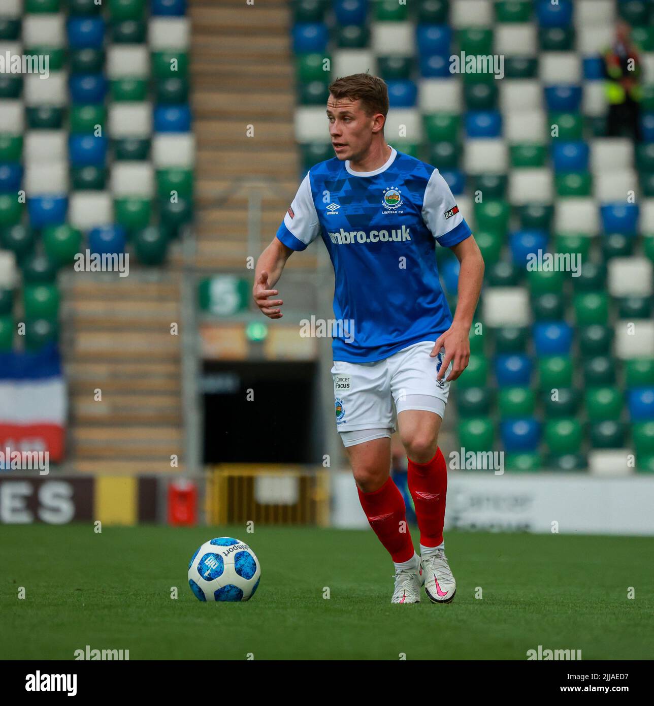Kyle mcclean linfield 2022 hi-res stock photography and images - Alamy