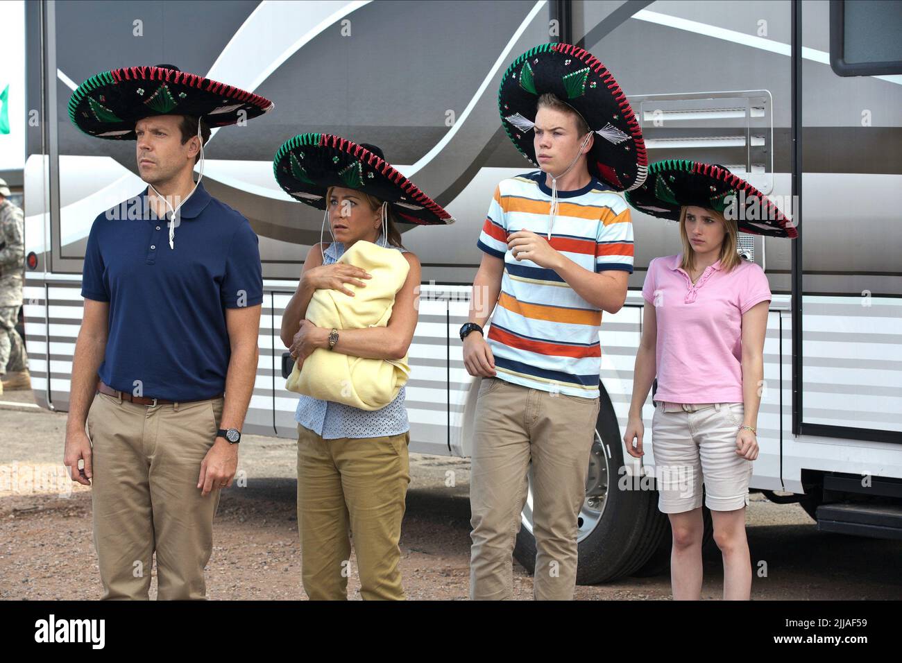 JASON SUDEIKIS, JENNIFER ANISTON, WILL POULTER, EMMA ROBERTS, WE'RE THE ...
