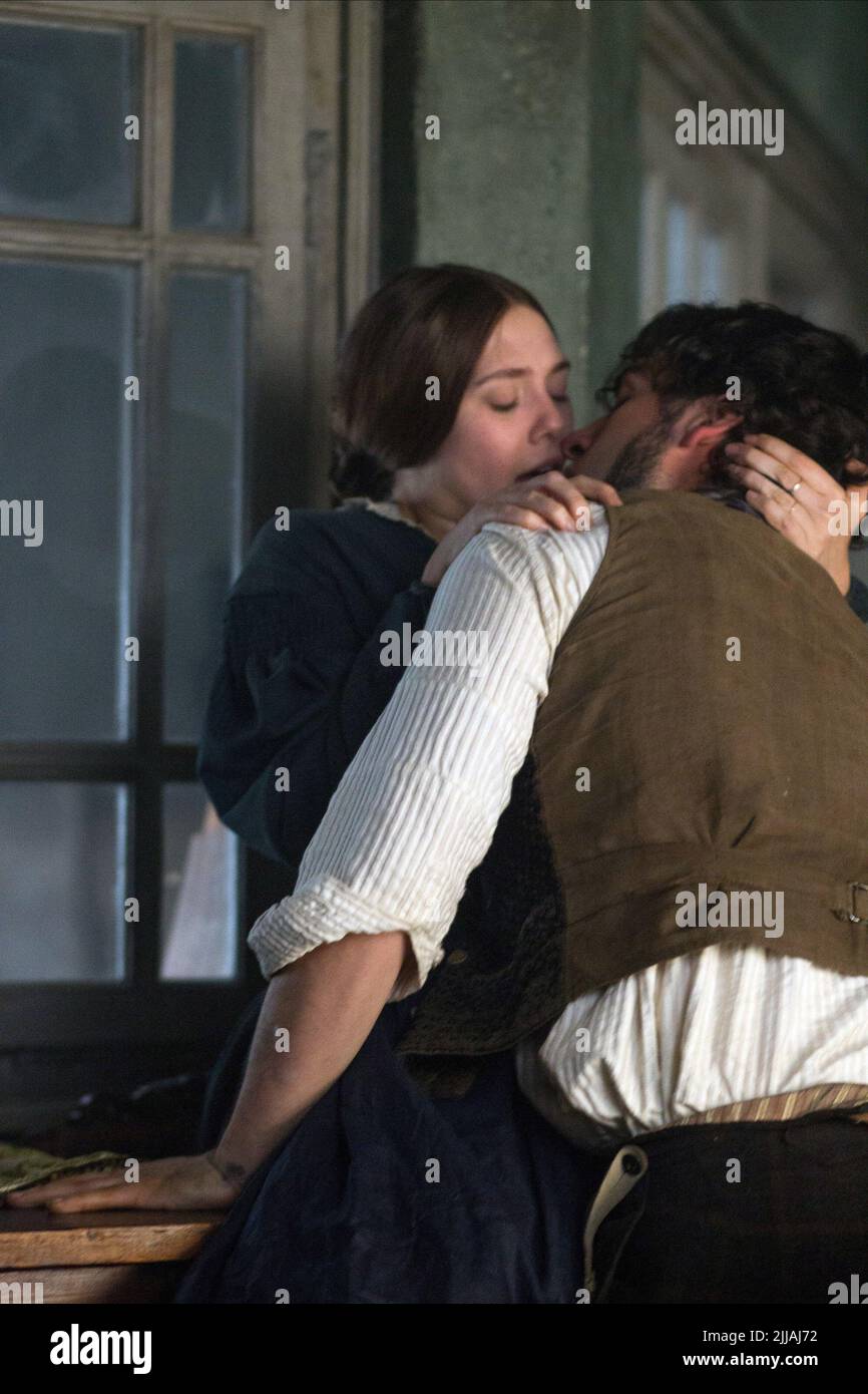 ELIZABETH OLSEN, OSCAR ISAAC, IN SECRET, 2013 Stock Photo - Alamy