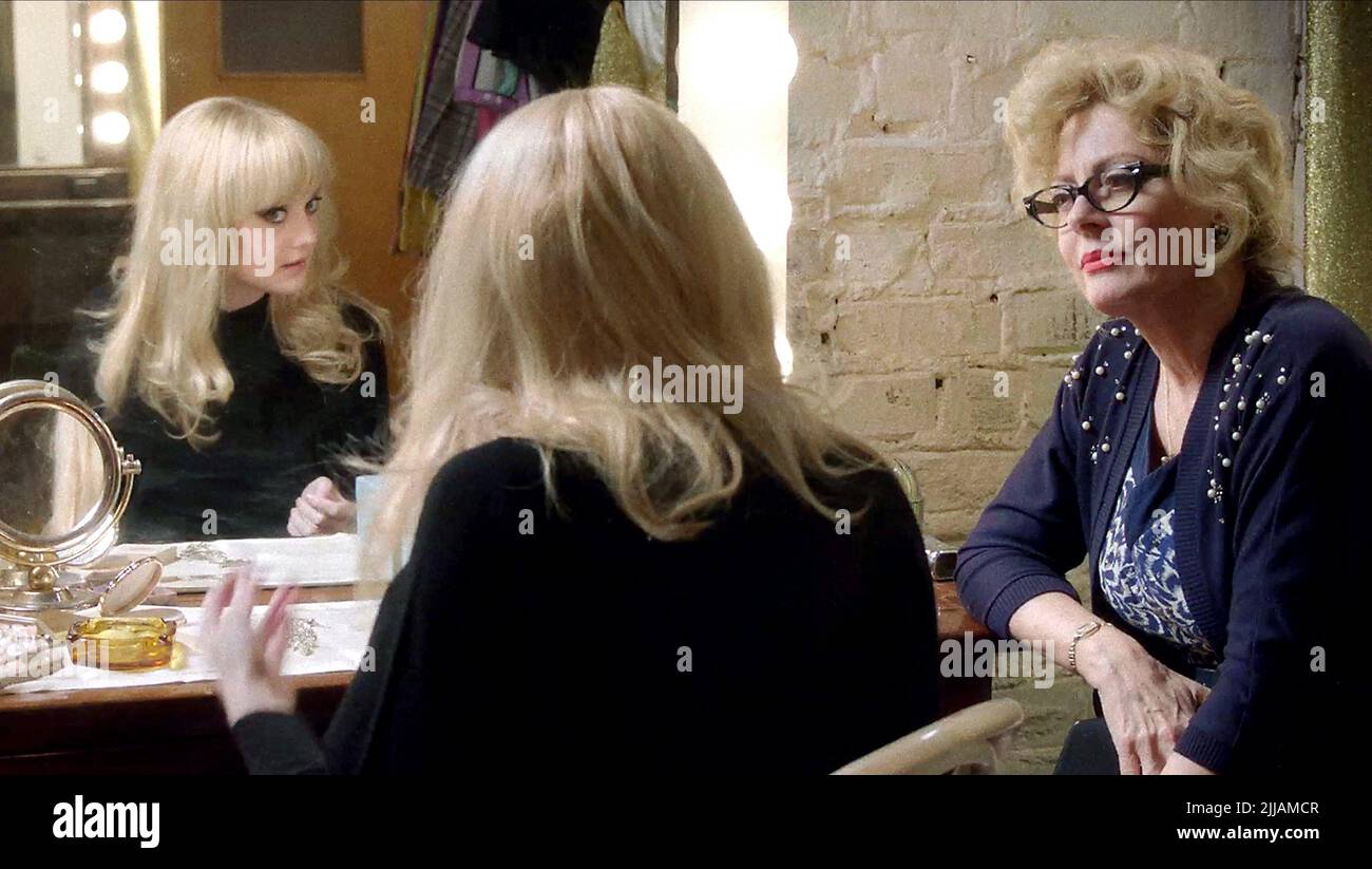 DAKOTA FANNING, SUSAN SARANDON, THE LAST OF ROBIN HOOD, 2013 Stock ...