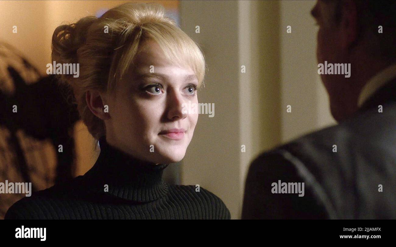 DAKOTA FANNING, THE LAST OF ROBIN HOOD, 2013 Stock Photo - Alamy