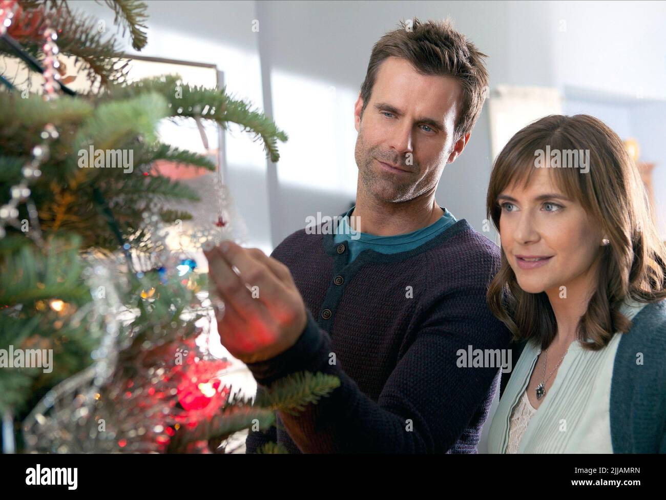 Cameron mathison hallmark hi-res stock photography and images - Alamy