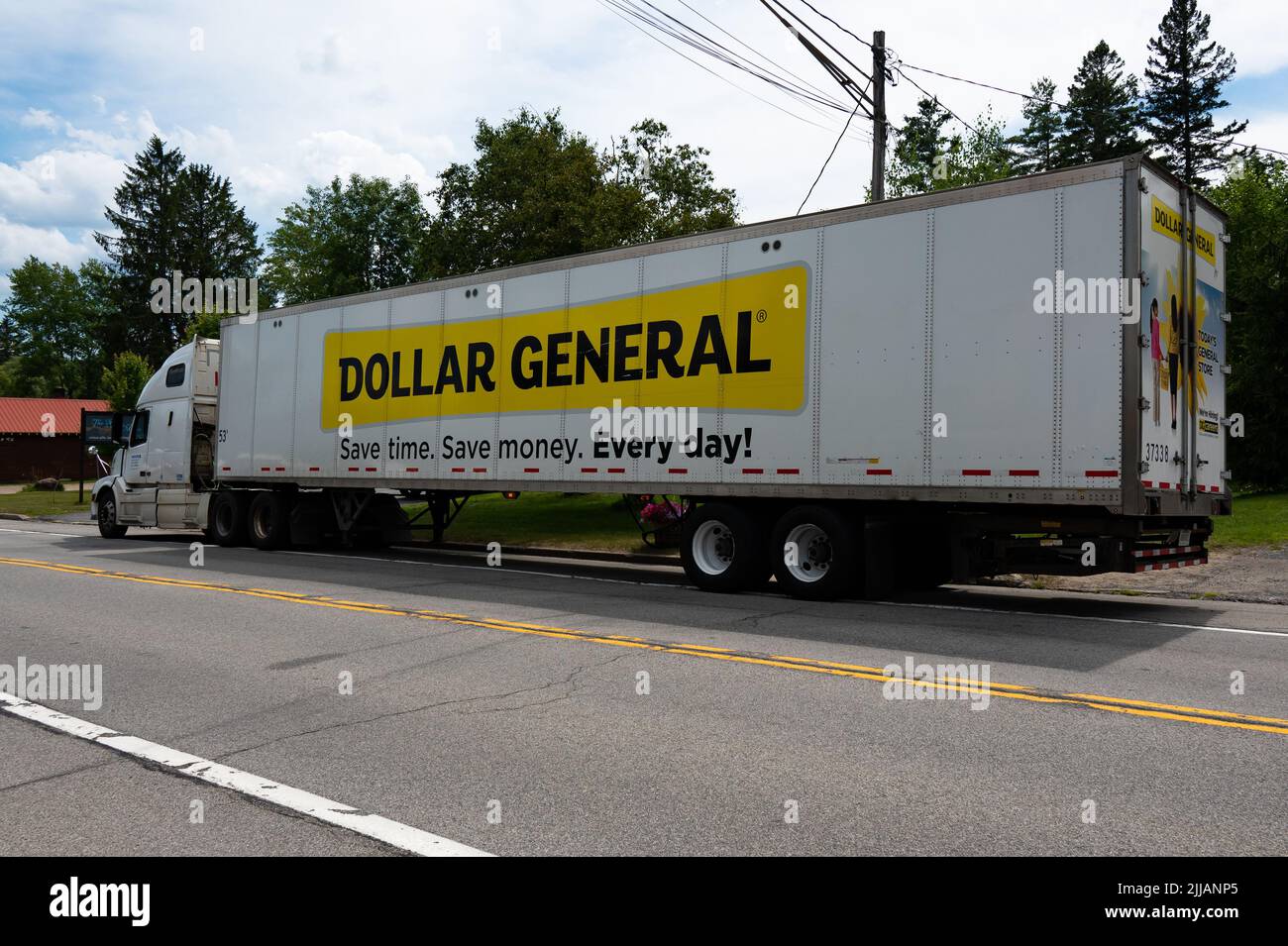 Dollar General Stores Freightliner Trucks