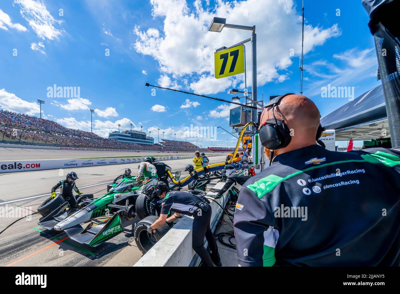 Newton, IA, USA. 24th July, 2022. CALLUM LLOTT (77) (R) of Cambridge ...