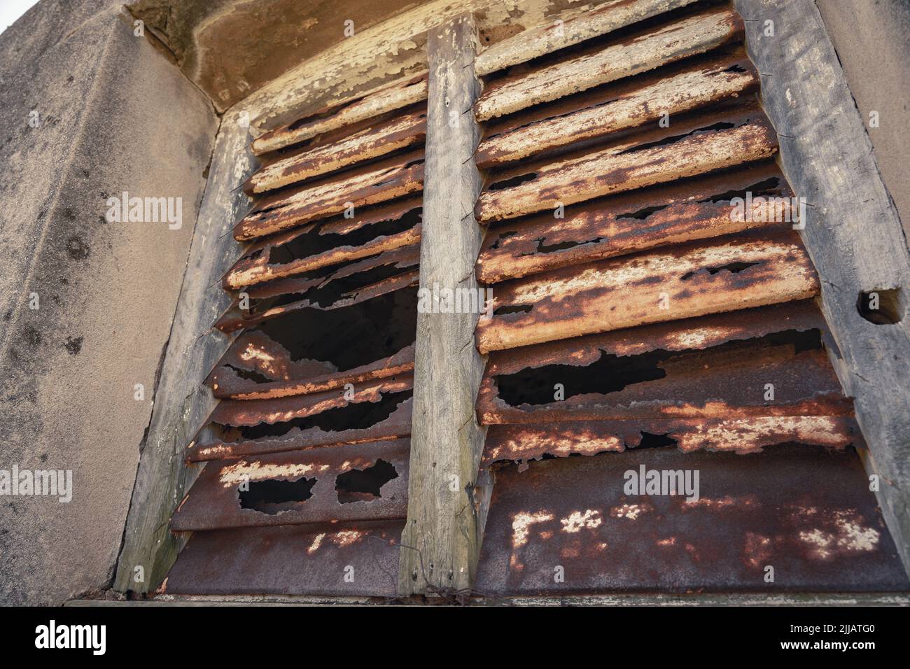 Rusted shutters hi-res stock photography and images - Alamy