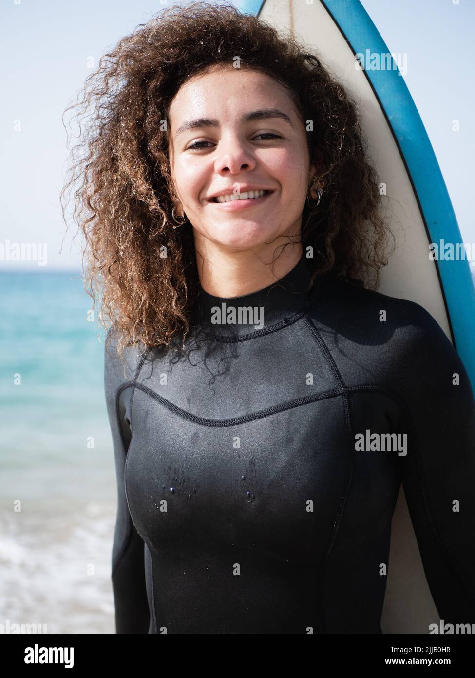Surfer hair hi-res stock photography and images - Alamy