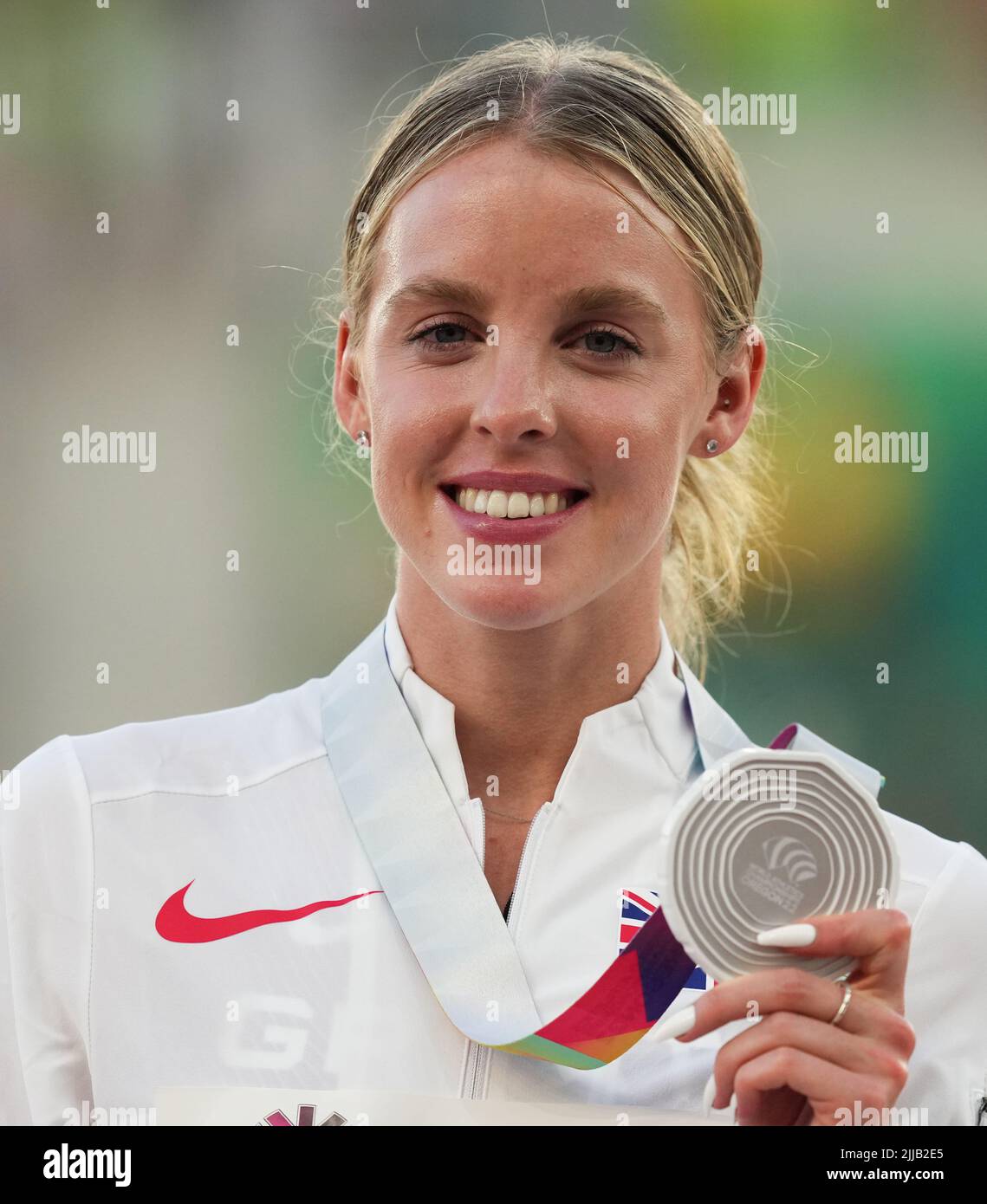 Great Britain's Keely Hodgkinson celebrates with her Silver medal ...