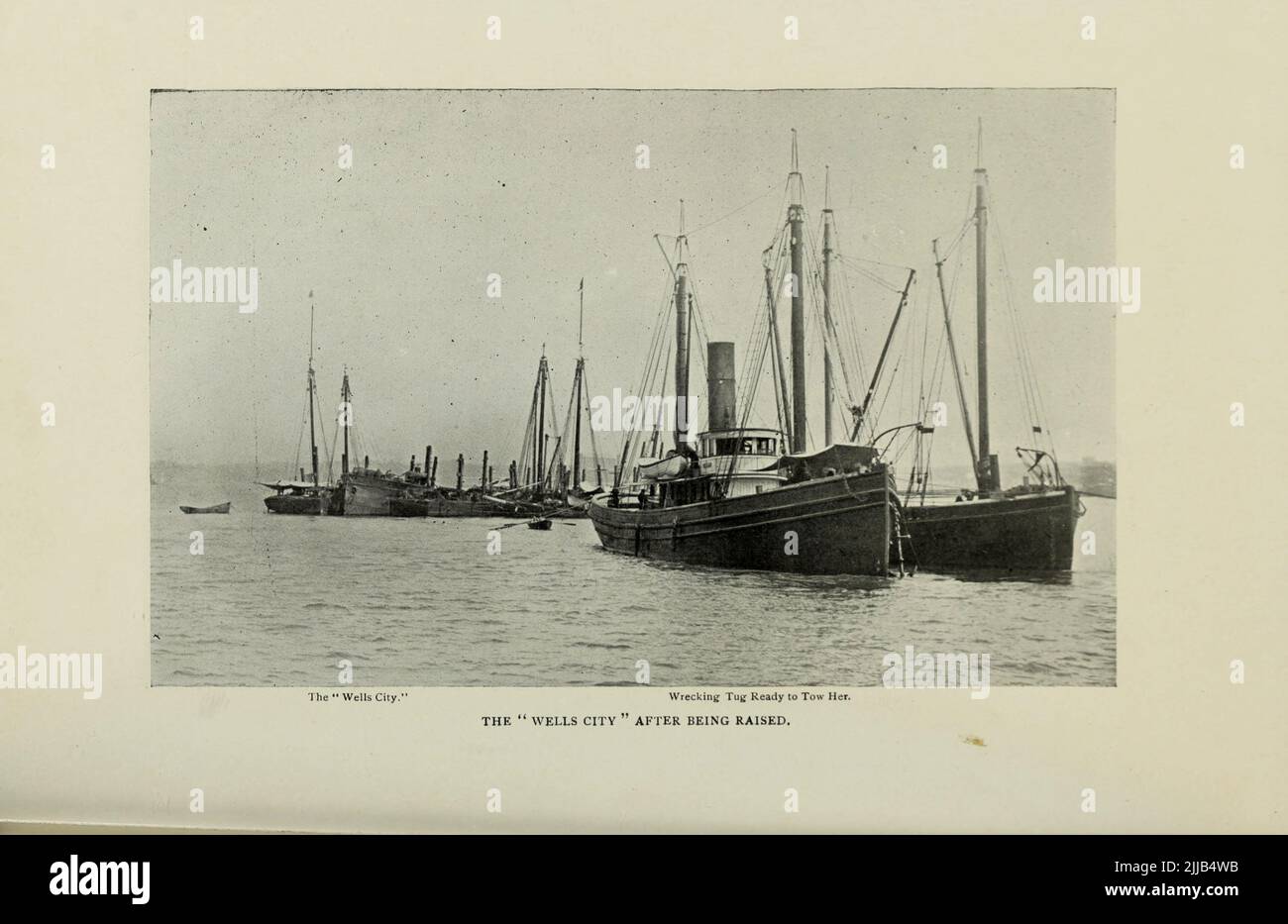 Raising a sunken ship hi-res stock photography and images - Alamy