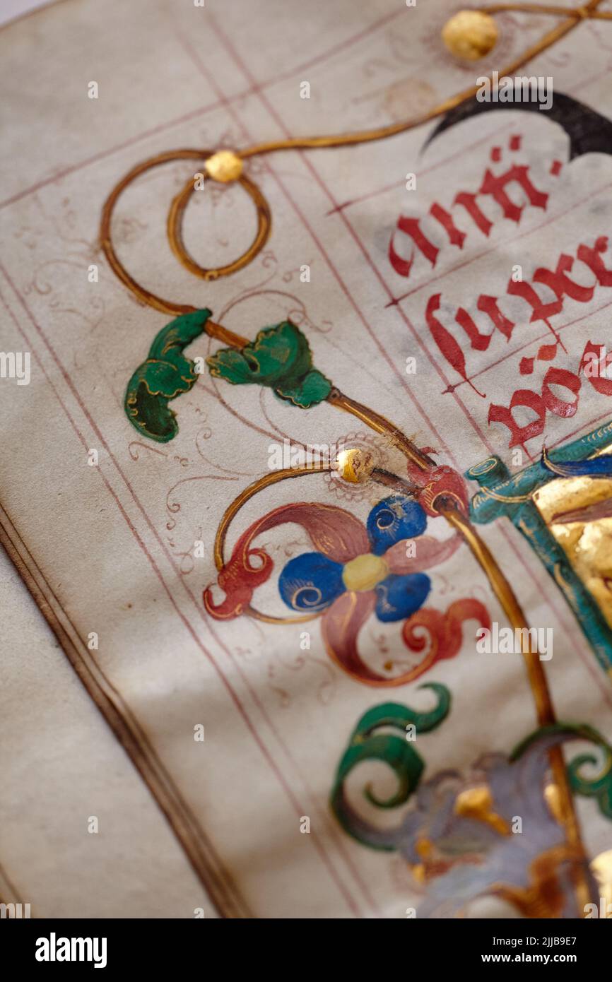 Catholic medieval manuscripts hi-res stock photography and images - Alamy