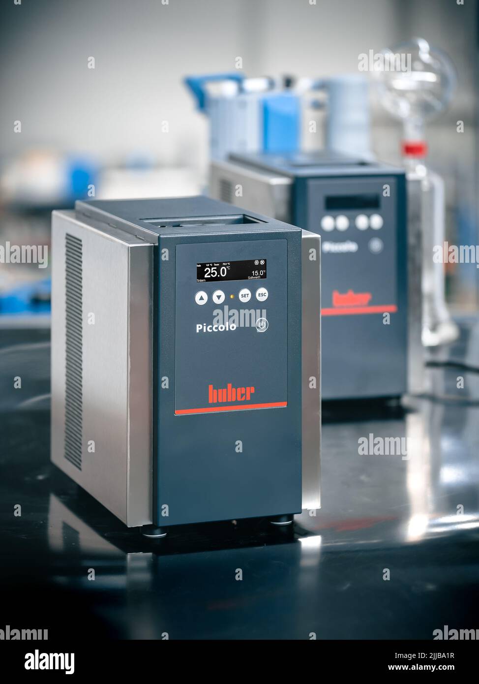 The vertical view of the Huber laboratory instruments for research in ...