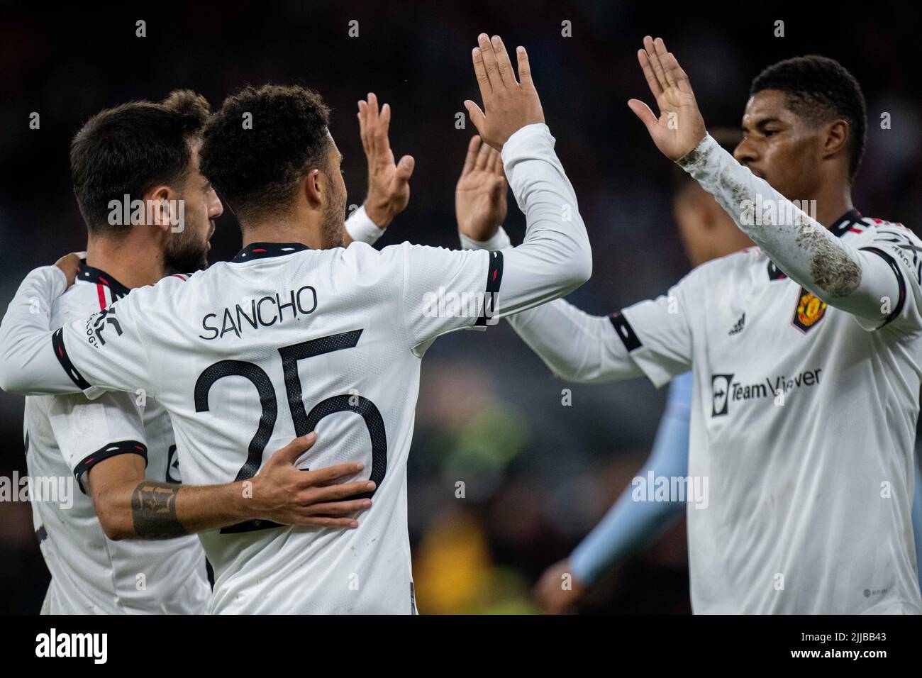 Marcus Rashford and Bruno Fernandes support Jadon Sancho after Man ...