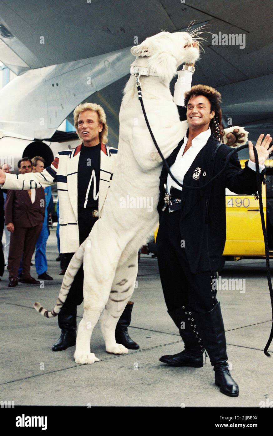 Siegfried und Roy schenken dem Phantasialand in Brühl bei Köln zum 20 ...
