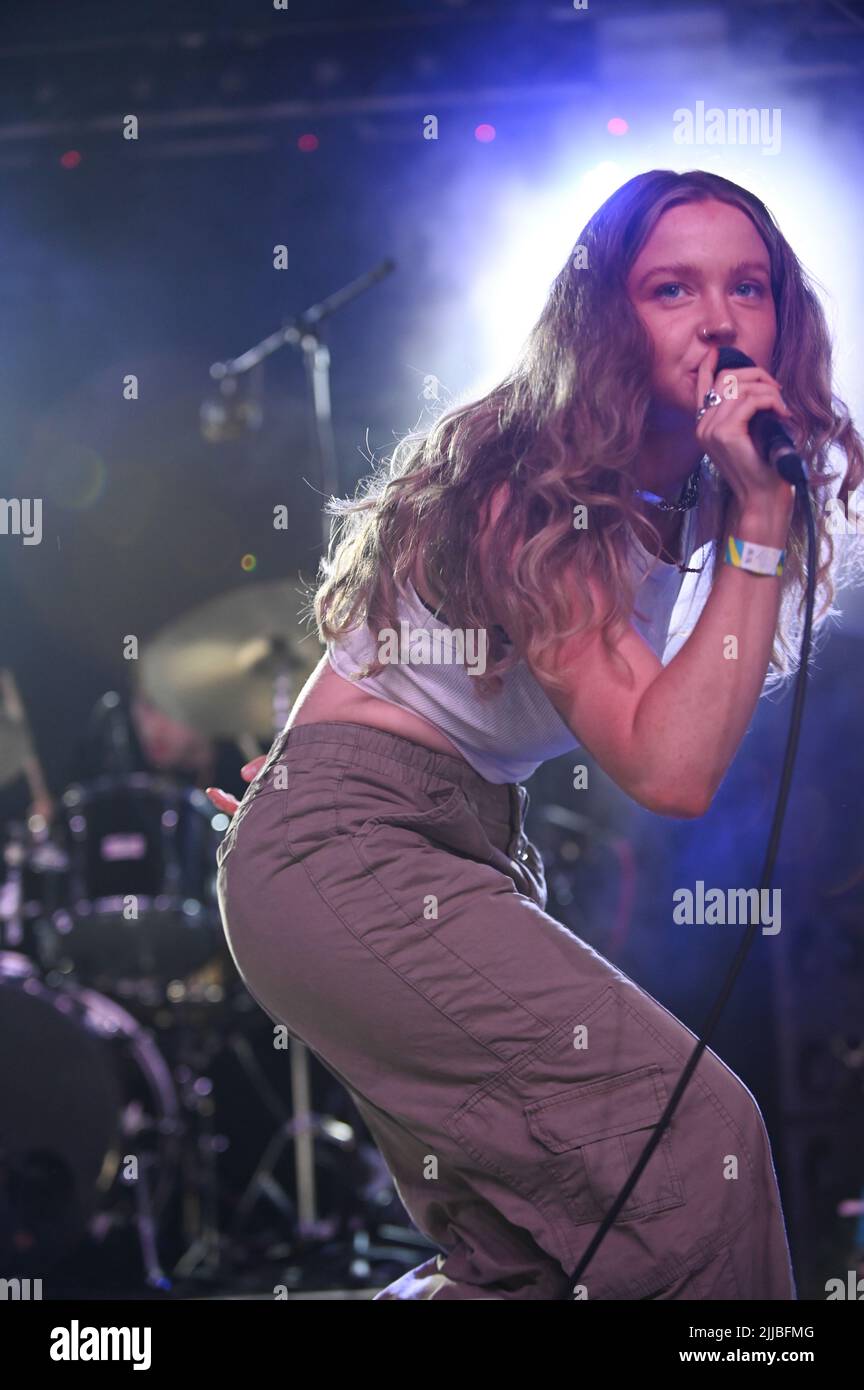Dead Pony Performing at Tramlines Festival , Uk , 24.07.2022 Stock ...