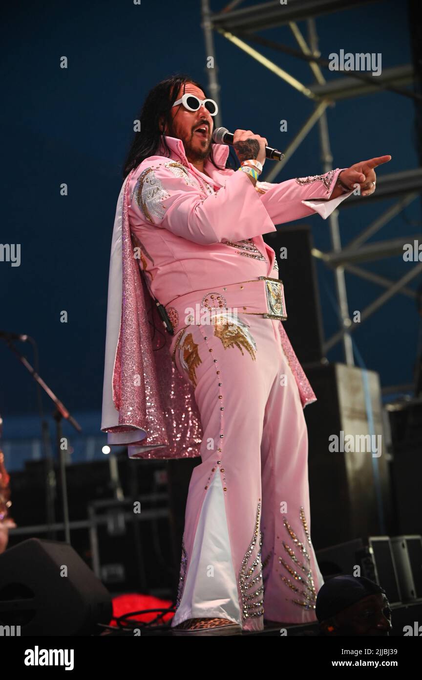 Elvana Performing at Tramlines Festival , Uk , 24.07.2022 Stock Photo ...
