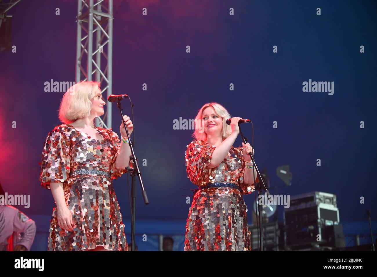 Elvana Performing at Tramlines Festival , Uk , 24.07.2022 Stock Photo ...