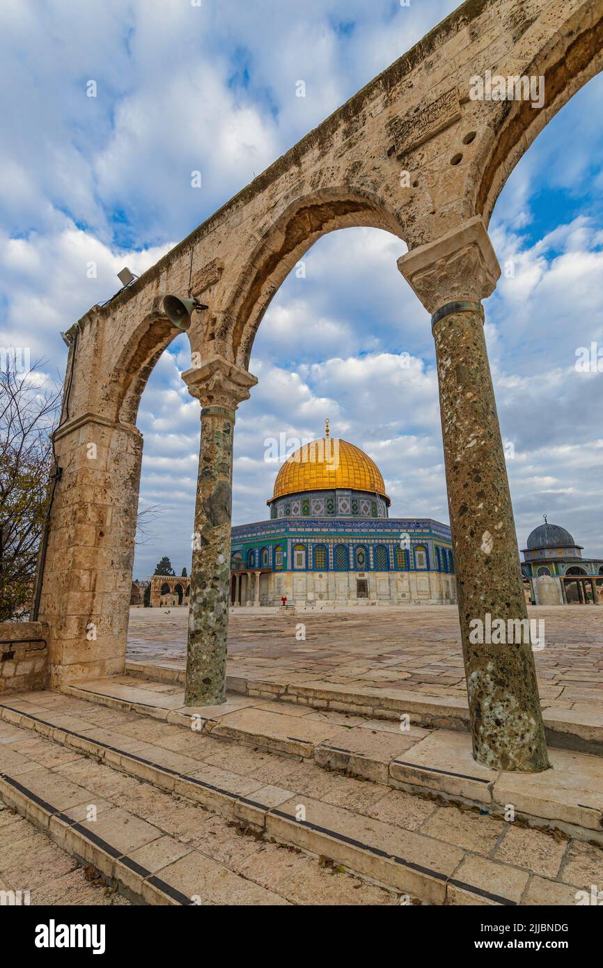 Dome Of The Rock on the Temple Mount in Jerusalem, Israel Stock Photo ...