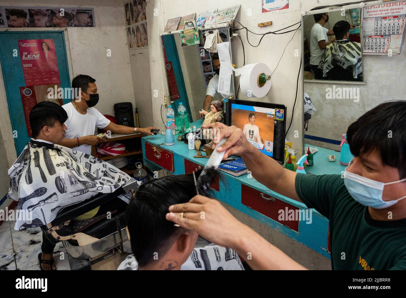Philippine barber shop hi-res stock photography and images - Alamy