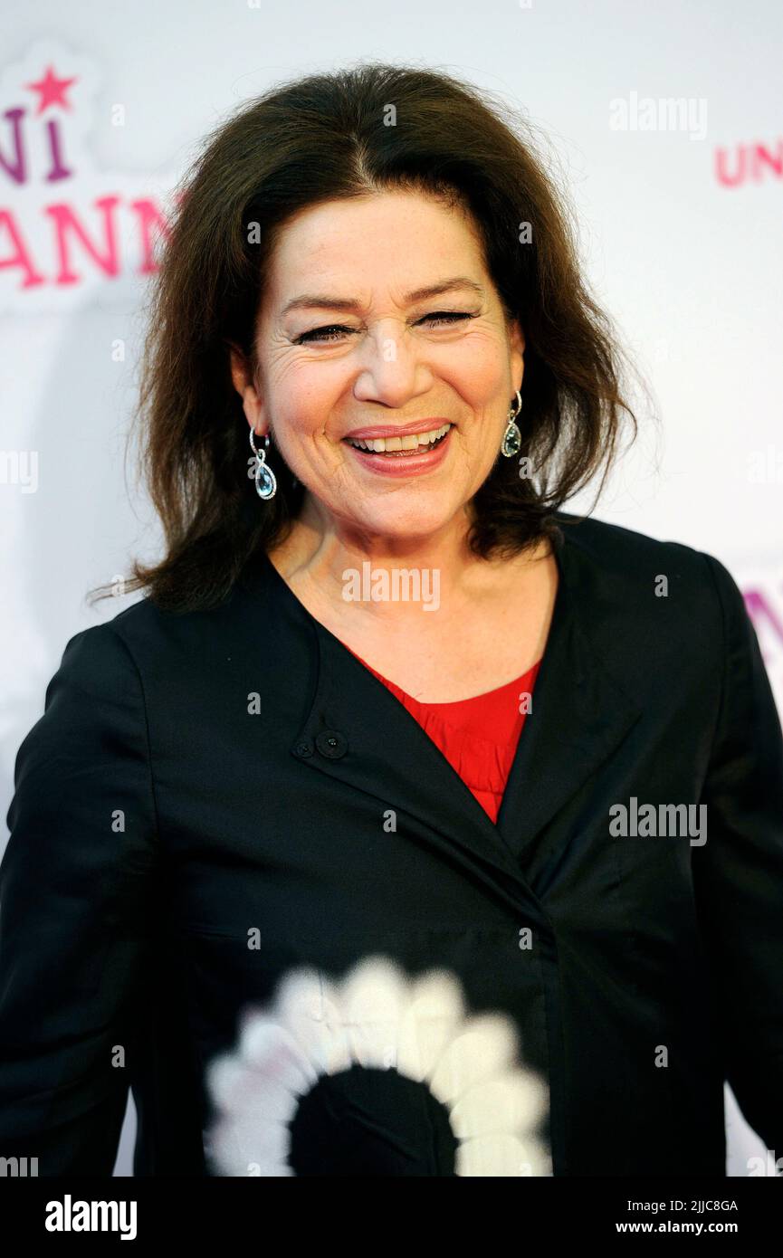 Munich. 1st May, 2013. ARCHIVE PHOTO: Hannelore ELSNER would have ...