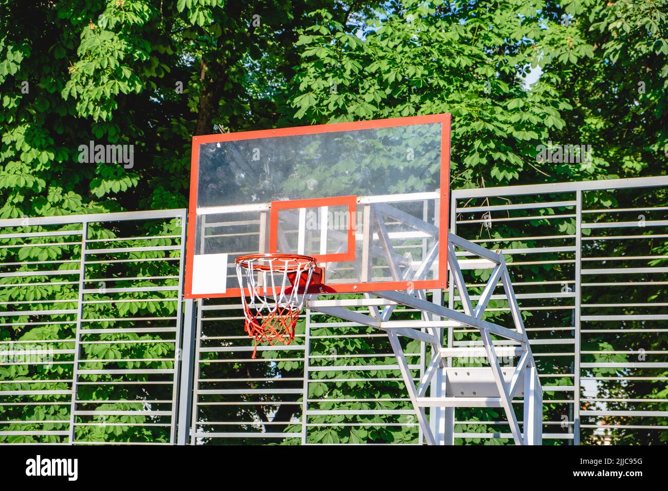 basketball hoop outdoors Stock Photo - Alamy