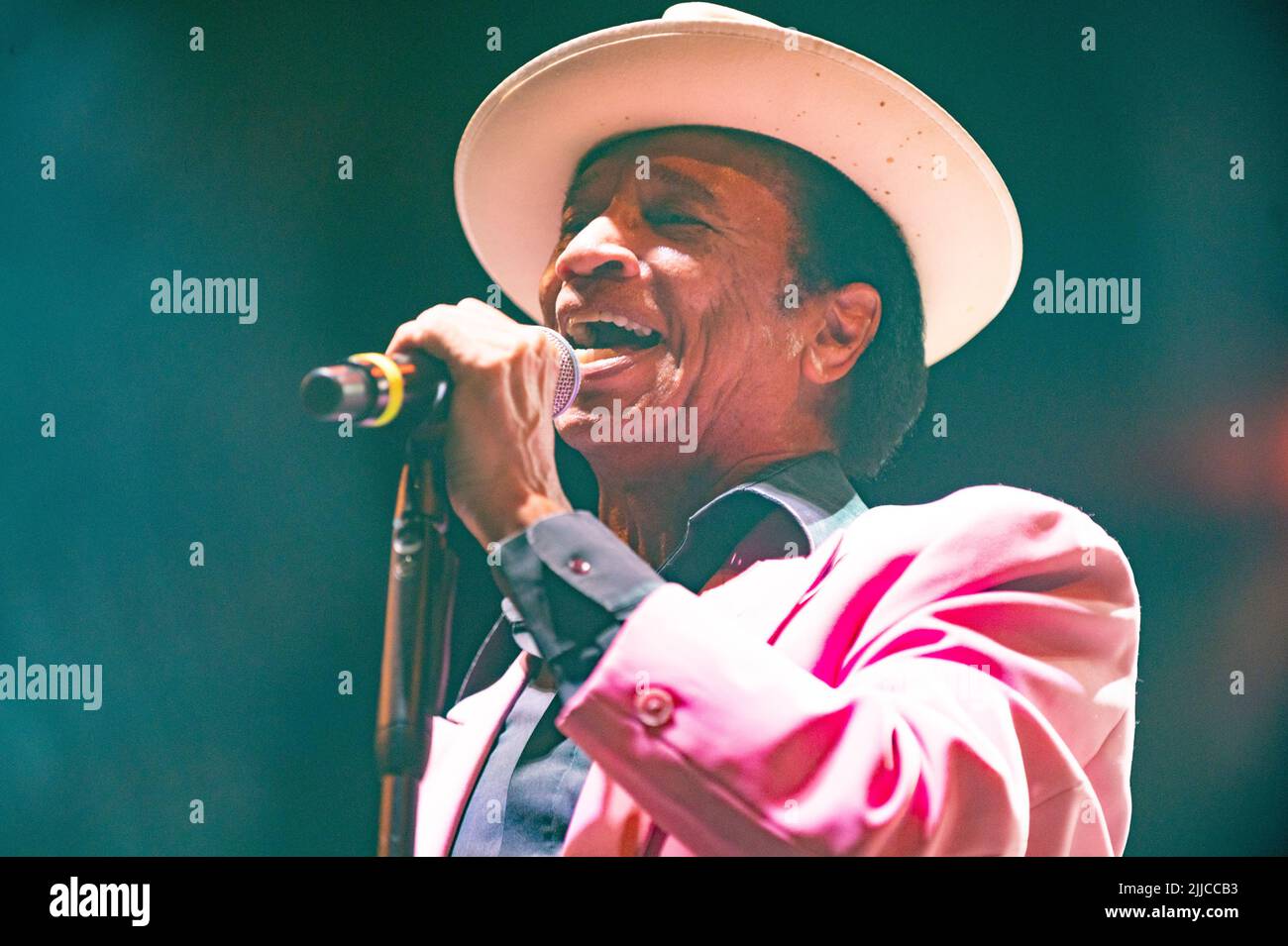 Kid Creole & the coconuts performs Italy Stock Photo - Alamy