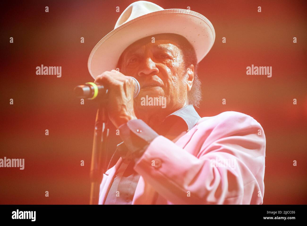 Kid Creole & the coconuts performs Italy Stock Photo - Alamy