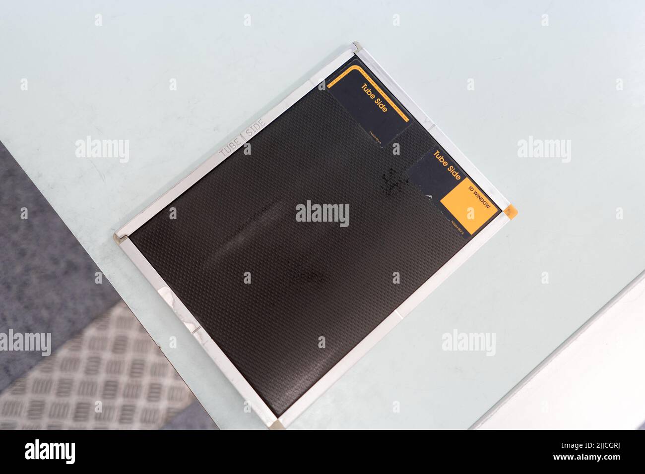 Radiology table hi-res stock photography and images - Alamy