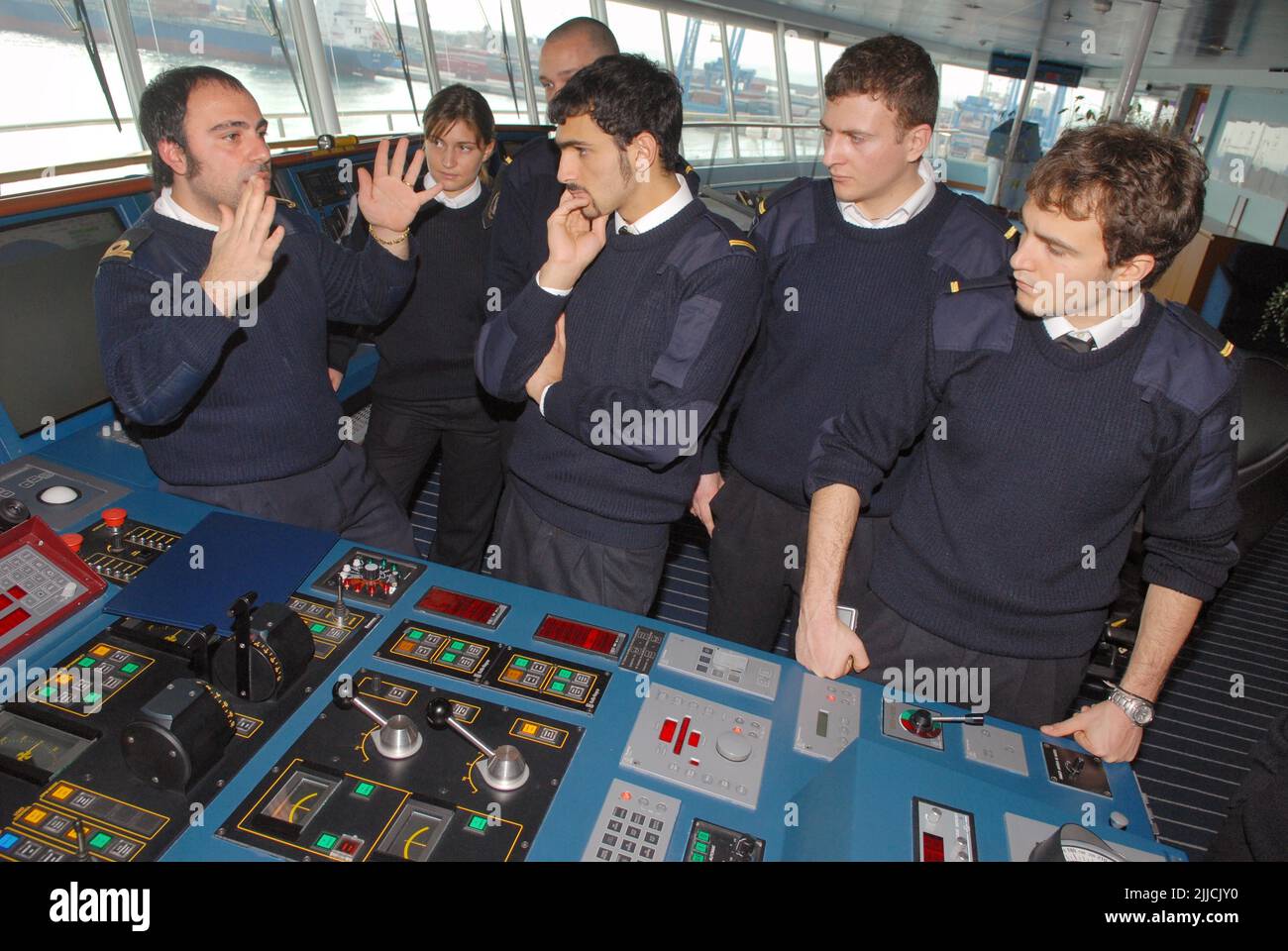 Genoa (Italy), Academy of the Merchant Navy, advanced specialization ...