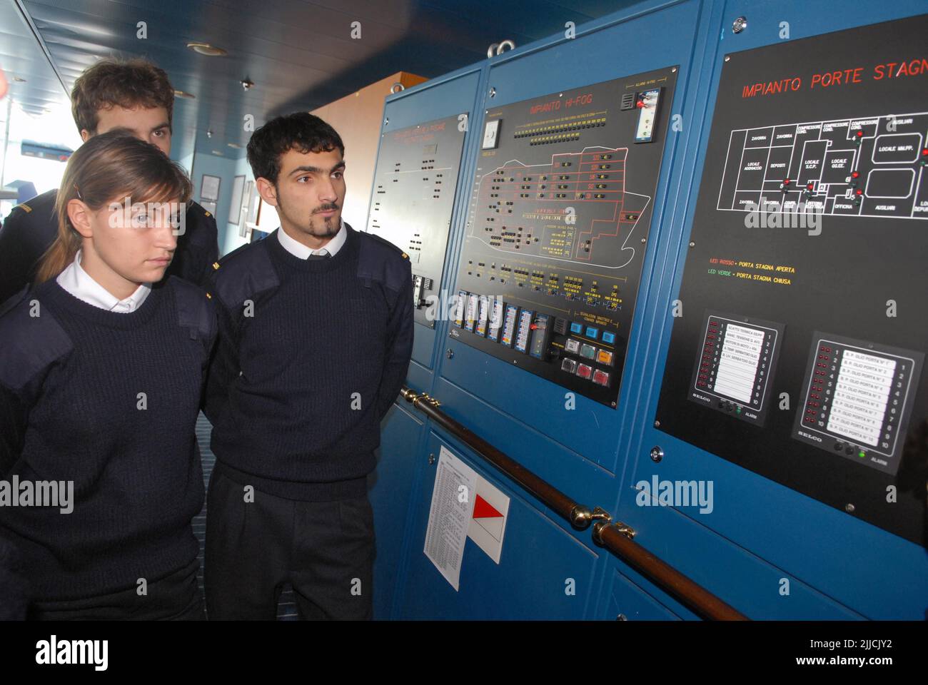 Genoa (Italy), Academy of the Merchant Navy, advanced specialization ...