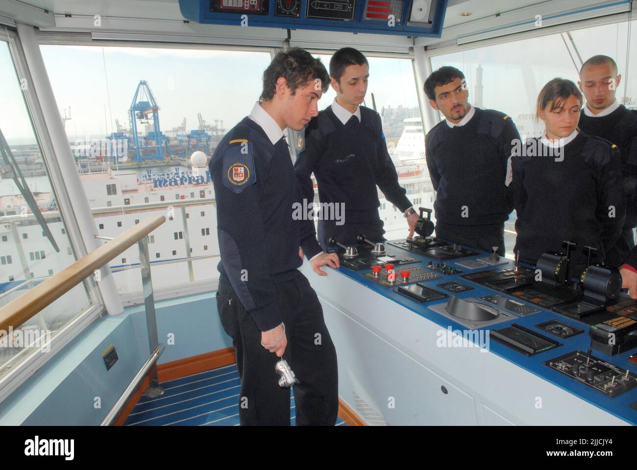Genoa (Italy), Academy of the Merchant Navy, advanced specialization ...