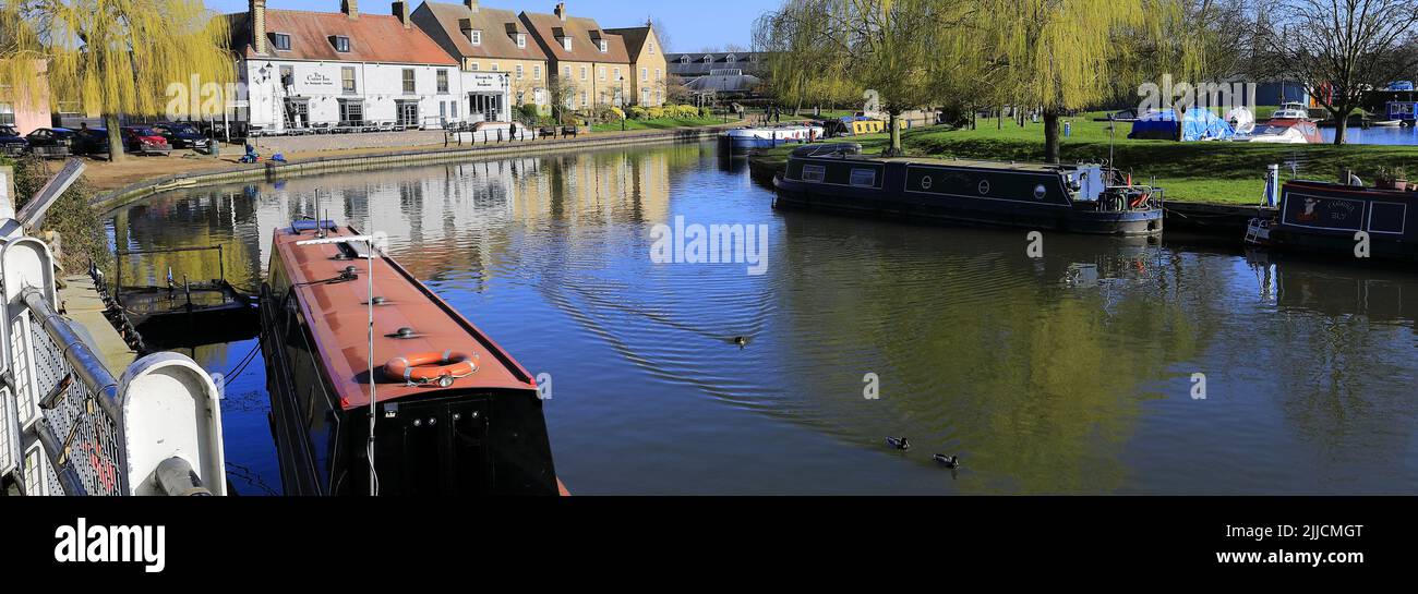 The river Great Ouse embankment, Ely City, Cambridgeshire, England, UK ...