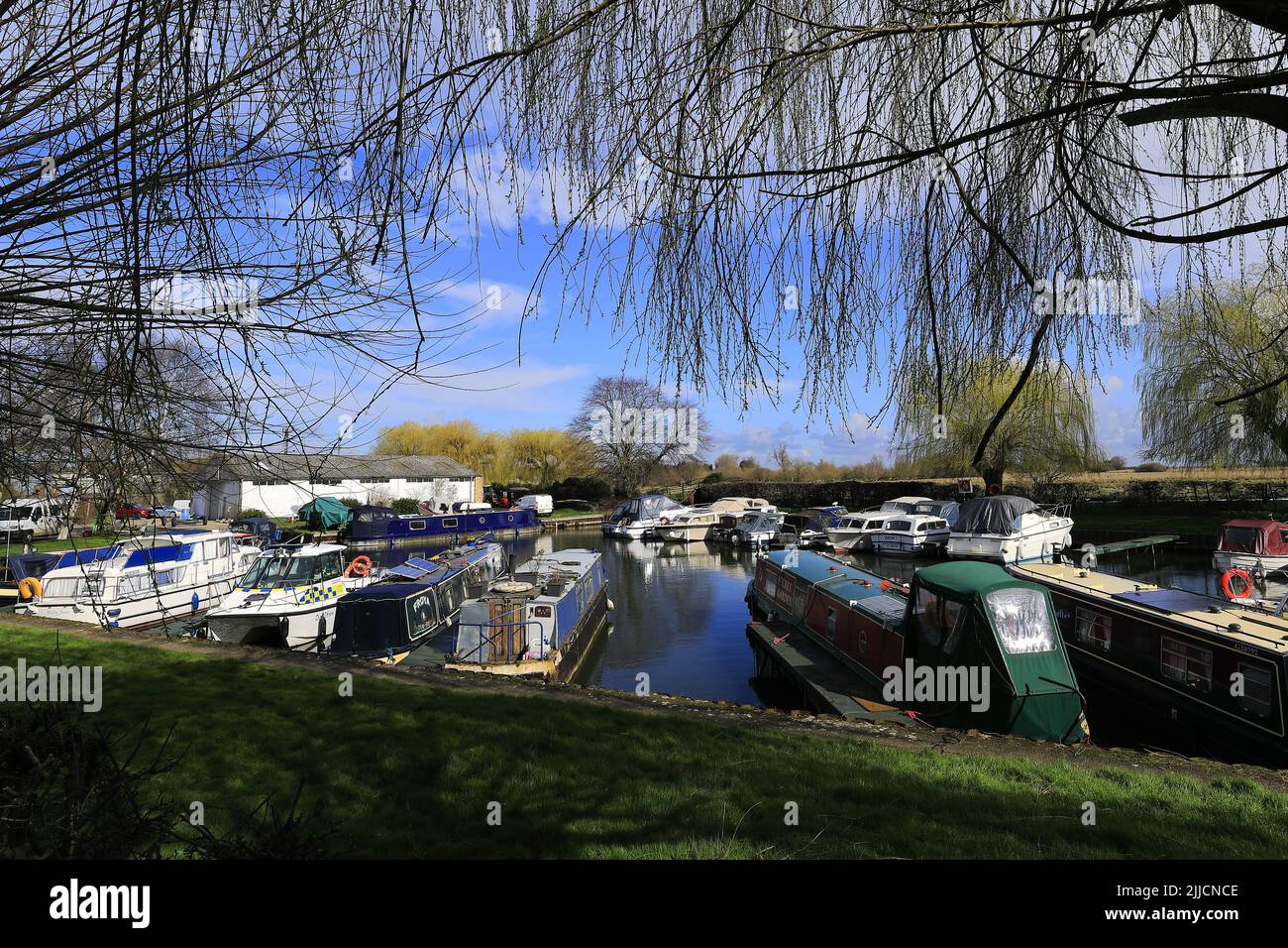 The river Great Ouse embankment, Ely City, Cambridgeshire, England, UK ...