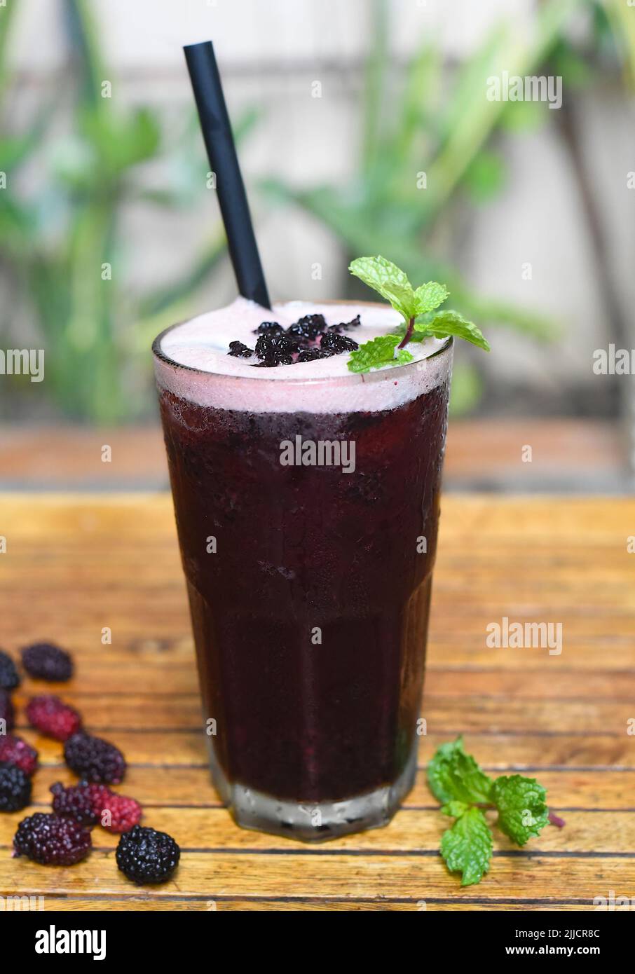 Mulberry tea hi-res stock photography and images - Alamy